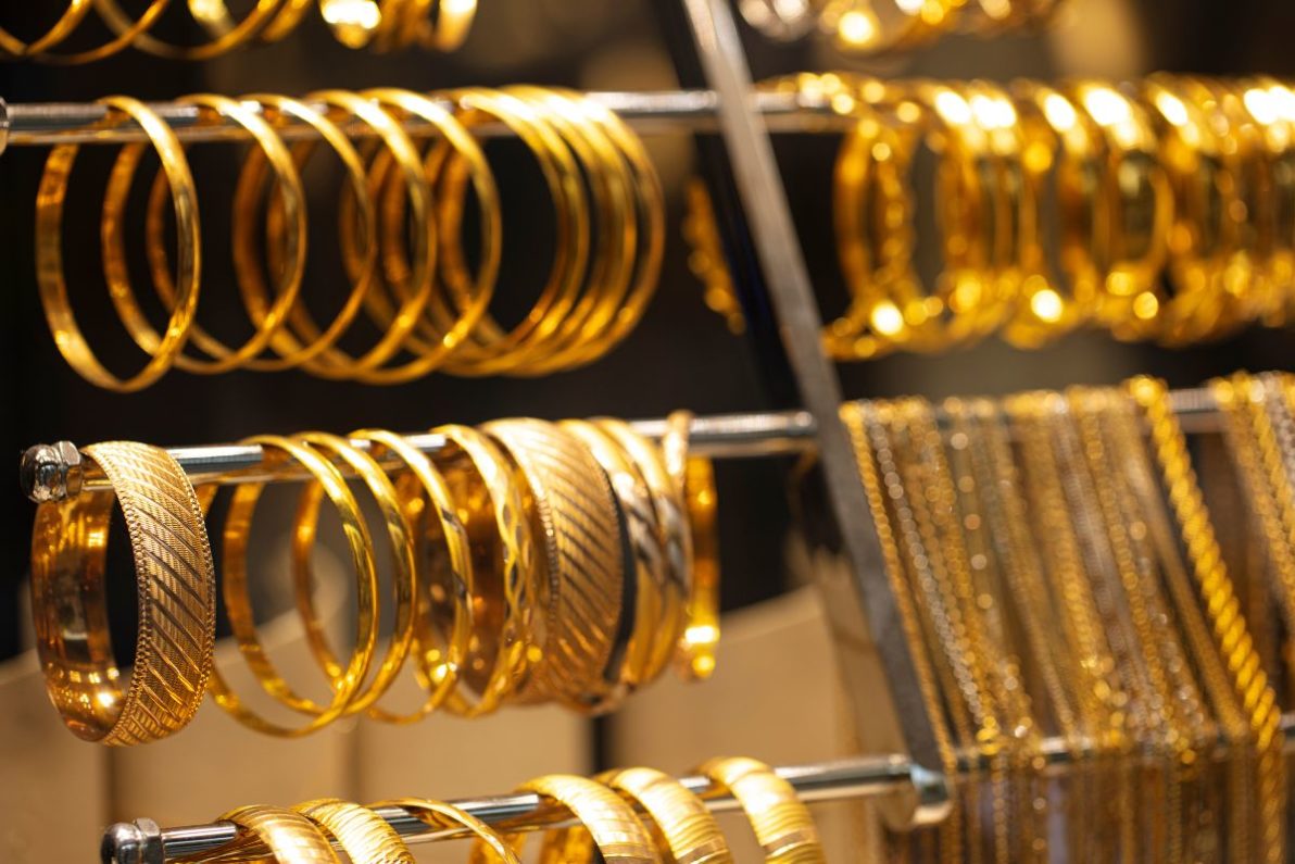 Comment bien choisir ses bijoux en bijouterie en ligne